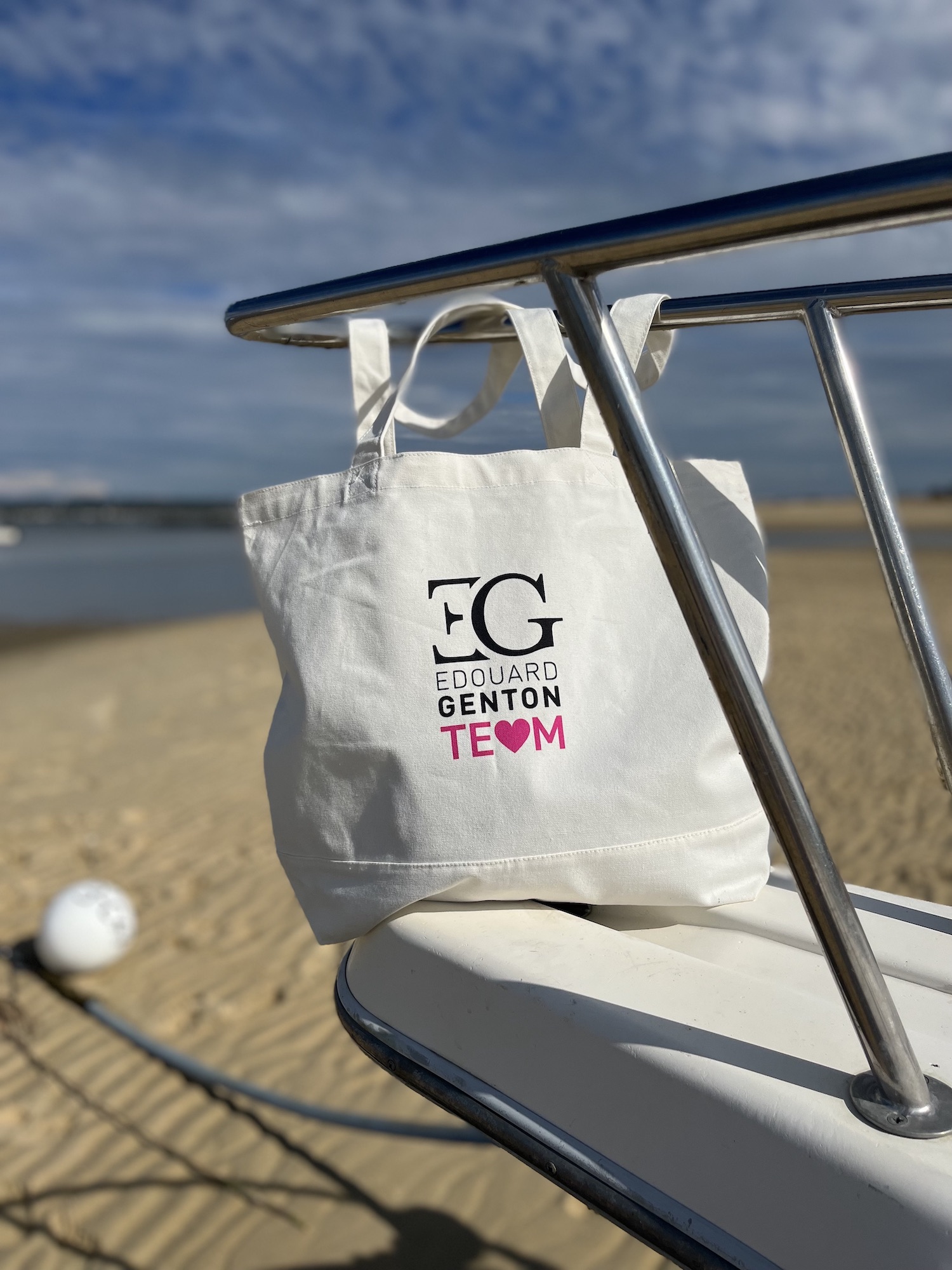 Création d'un logo pour la marque employeur EDOUARD GENTON - Com To The ...